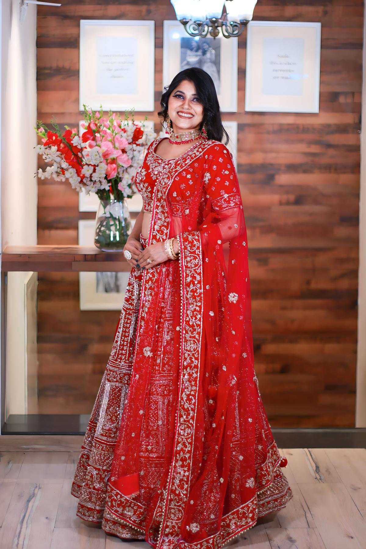Red Red Bridal Lehenga by Calcutta Regalia for rent online | FLYROBE