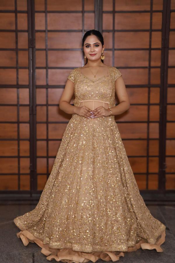 Golden Golden Gown by HER CLOSET for rent online | FLYROBE